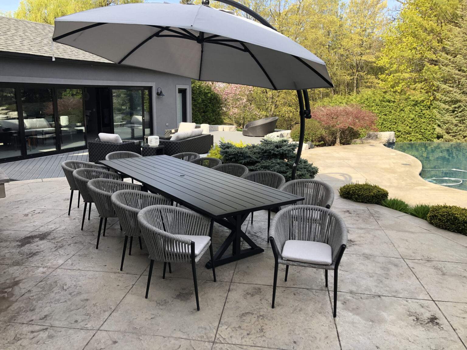 Harbour 'X Base' Rectangular Dining Table