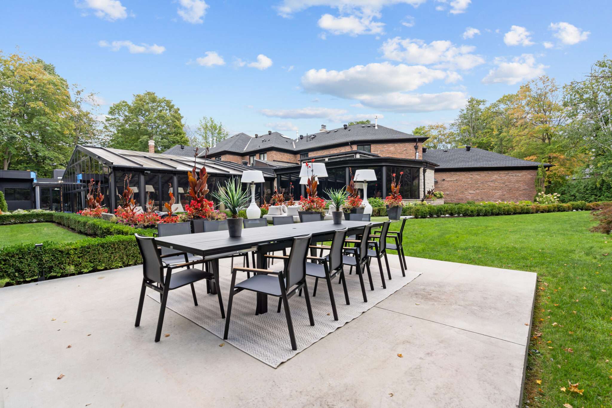 Magic Outdoor Extension Dining Table